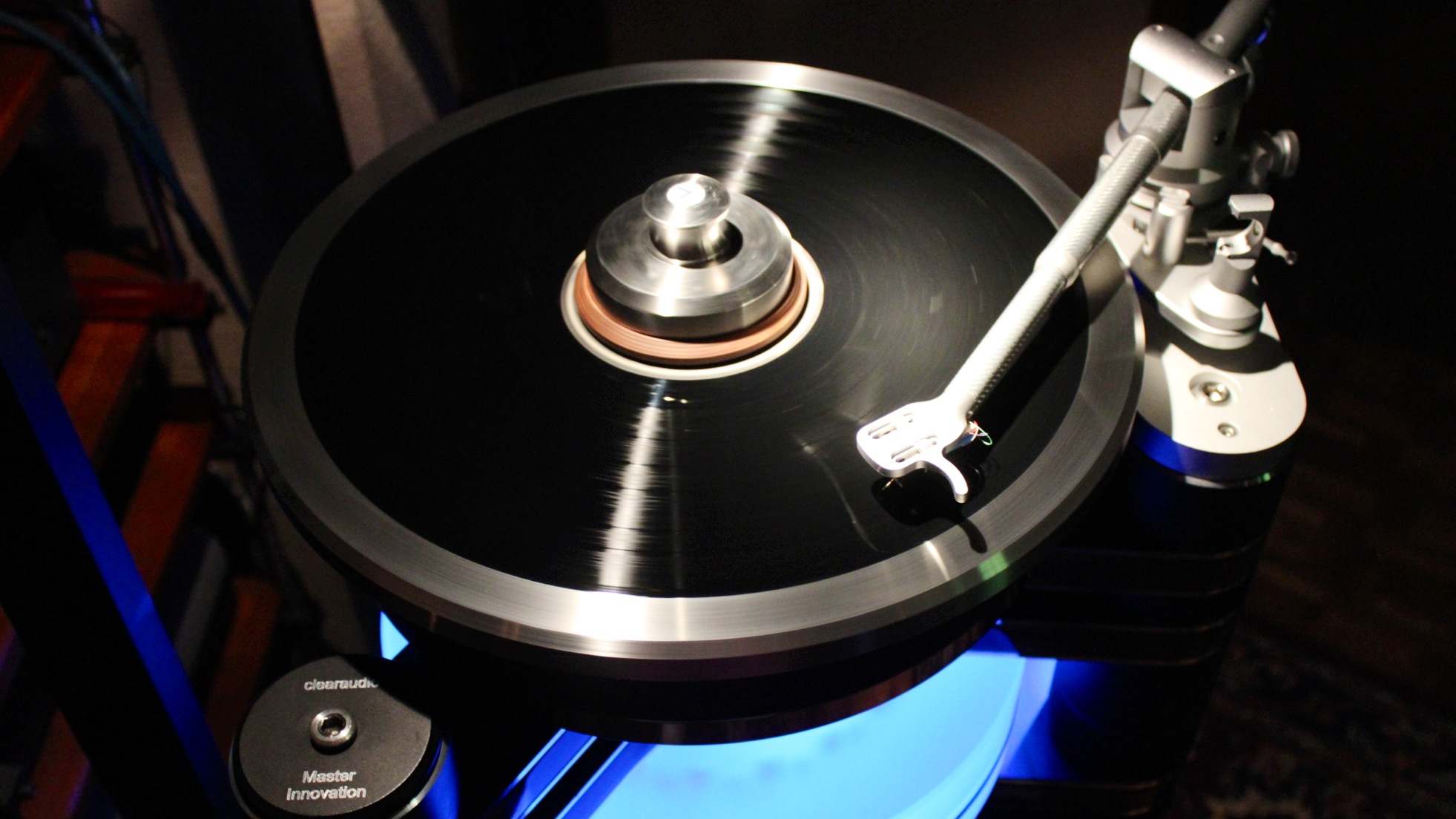 clearaudio Master Innovation Turntable - Nuts About Hi-Fi clearaudio Master Innovation Turntable - Nuts About Hi-Fi